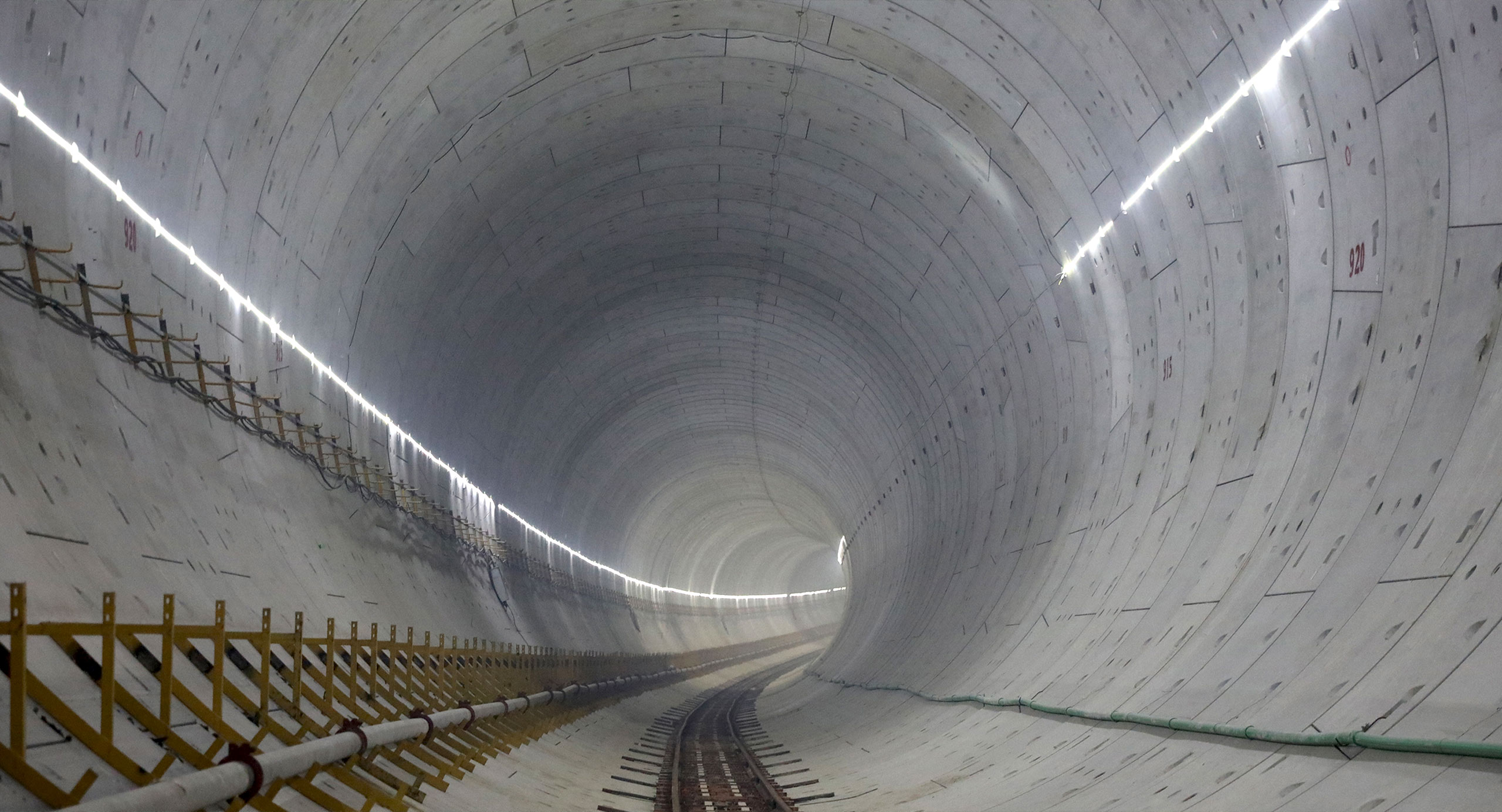 How material behaviour shapes safer tunnels - SMEC